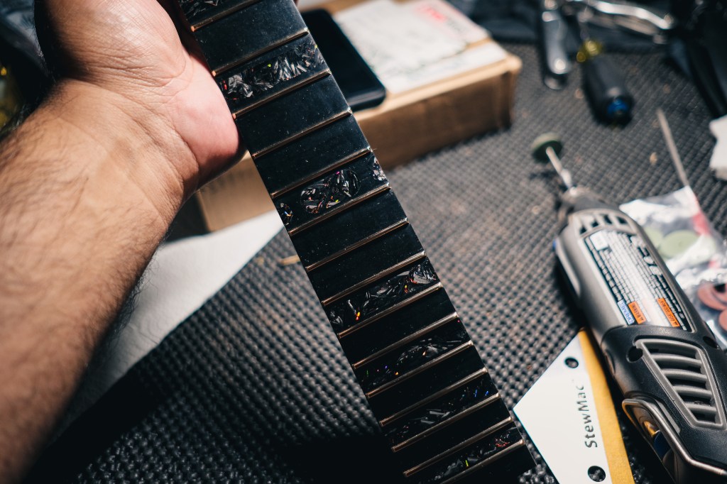 #013 “Da Codge” – Lutherie…